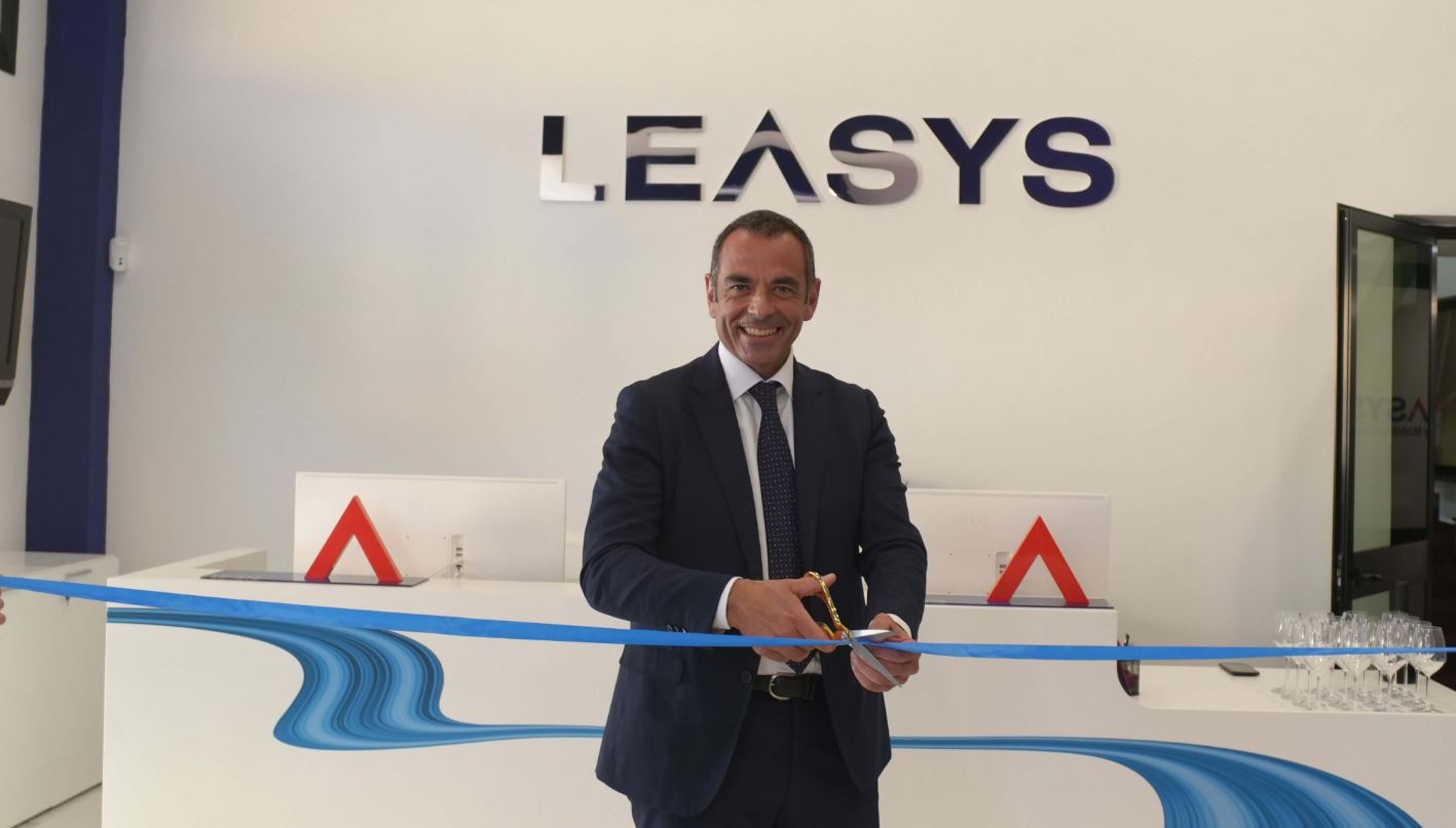 Leasys inaugura il suo primo flagship store: nasce Leasys One ...